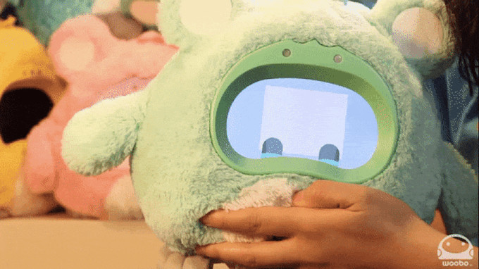 Woobo: The Talking Robot Inspiring Curious Kids | Indiegogo