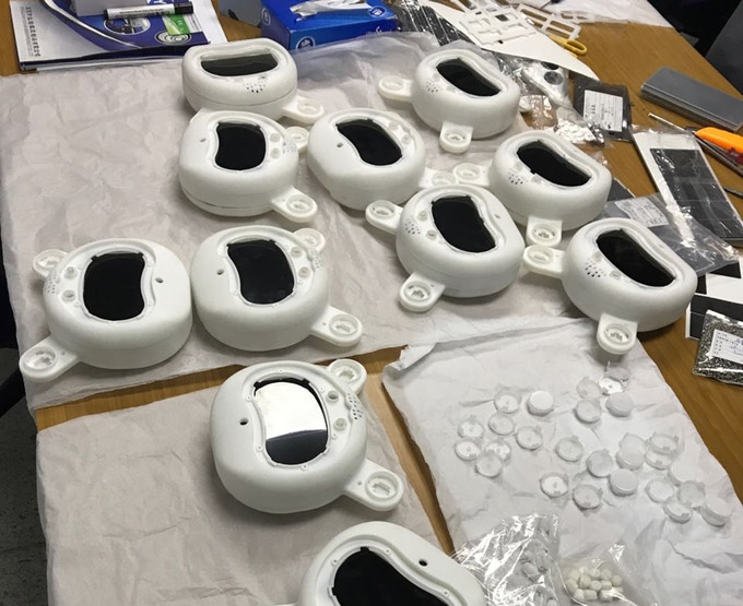 Woobo: The Talking Robot Inspiring Curious Kids | Indiegogo