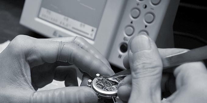 Humism: Automatic Watches that turn Time into Art | Indiegogo