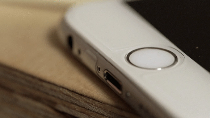 Invisible, full body wraparound for your phone. | Indiegogo