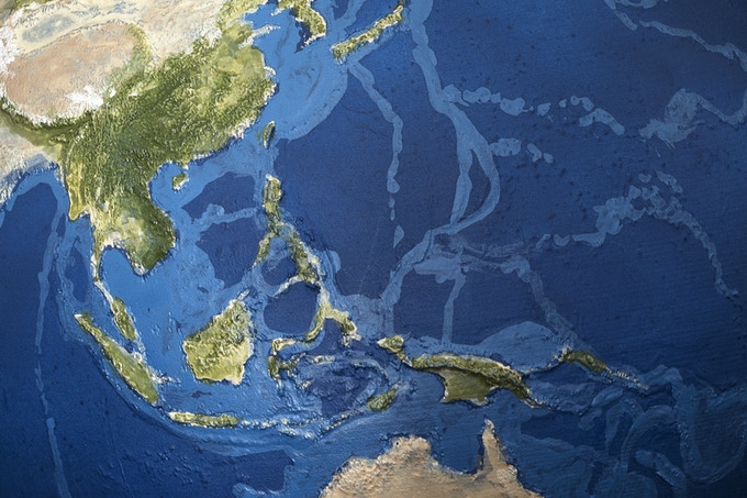 EARTH: AR and AI enabled model of planet earth | Indiegogo